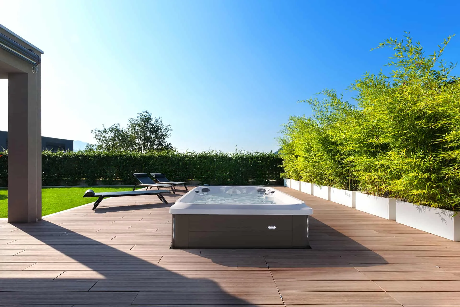 Shop Swim Spas - Best Swim Spas Deals at Aqua Paradise